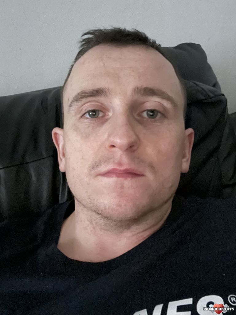 Handsome Polish Man User Krzysztof912 32 Years Old